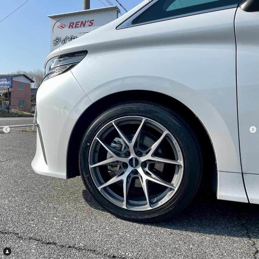 40系アルファード RAYS ベルサス クラフトコレクションVV21S | カーショップレンズは長浜市のタイヤ＆ホイール専門店