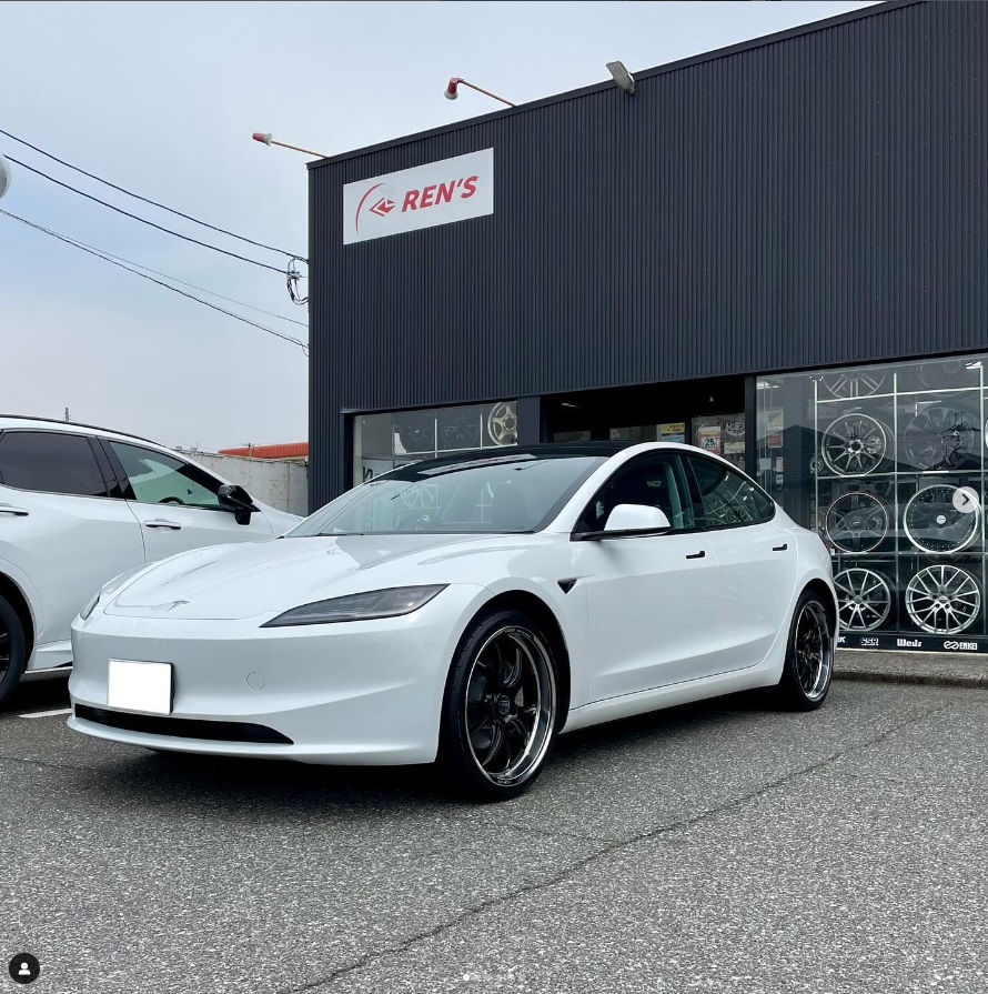 テスラ モデル3 RAYS ホムラ2×5RA | カーショップレンズは長浜市のタイヤ＆ホイール専門店