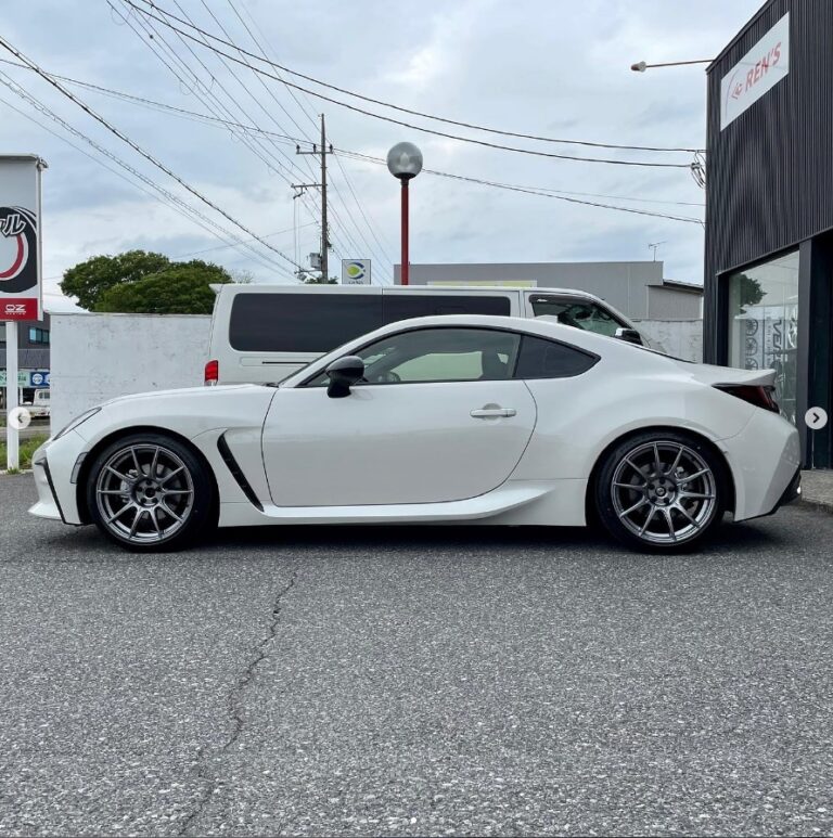 GR86 SSR(スピードスター)GTX01 | カーショップレンズは長浜市のタイヤ＆ホイール専門店