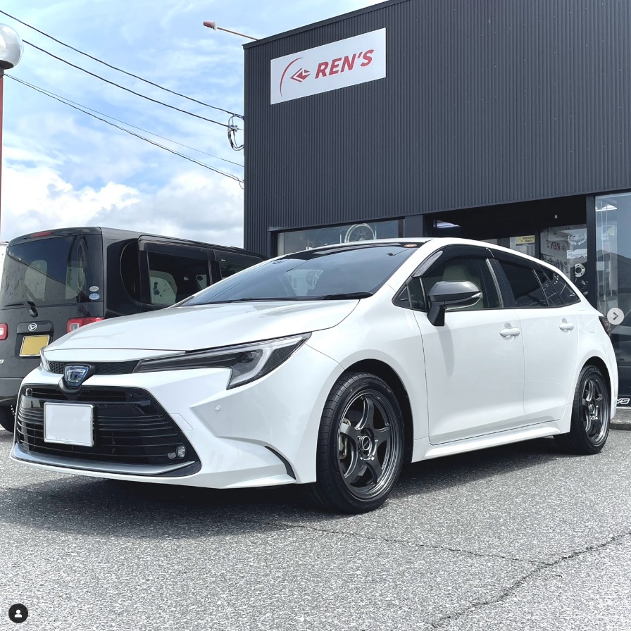 トヨタ カローラツーリング AME（共豊コーポレーション）トレーサーGTV | カーショップレンズは長浜市のタイヤ＆ホイール専門店